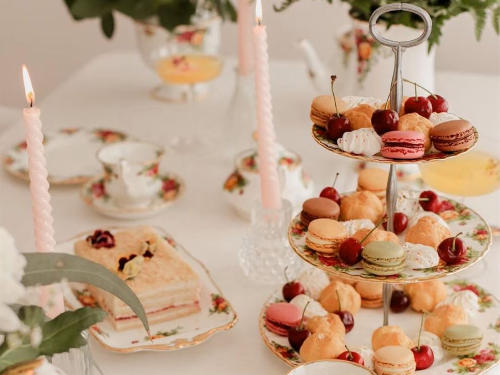 GUIDE TO THE PERFECT COTTAGECORE WEDDING | The Royal Albert Notebook